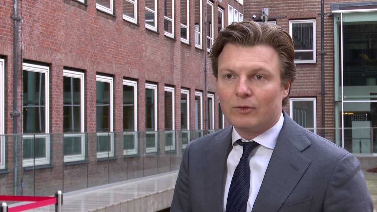 Brekelmans: 'Nederland stuurt 2 militairen voor voorbereiding Groenland ...