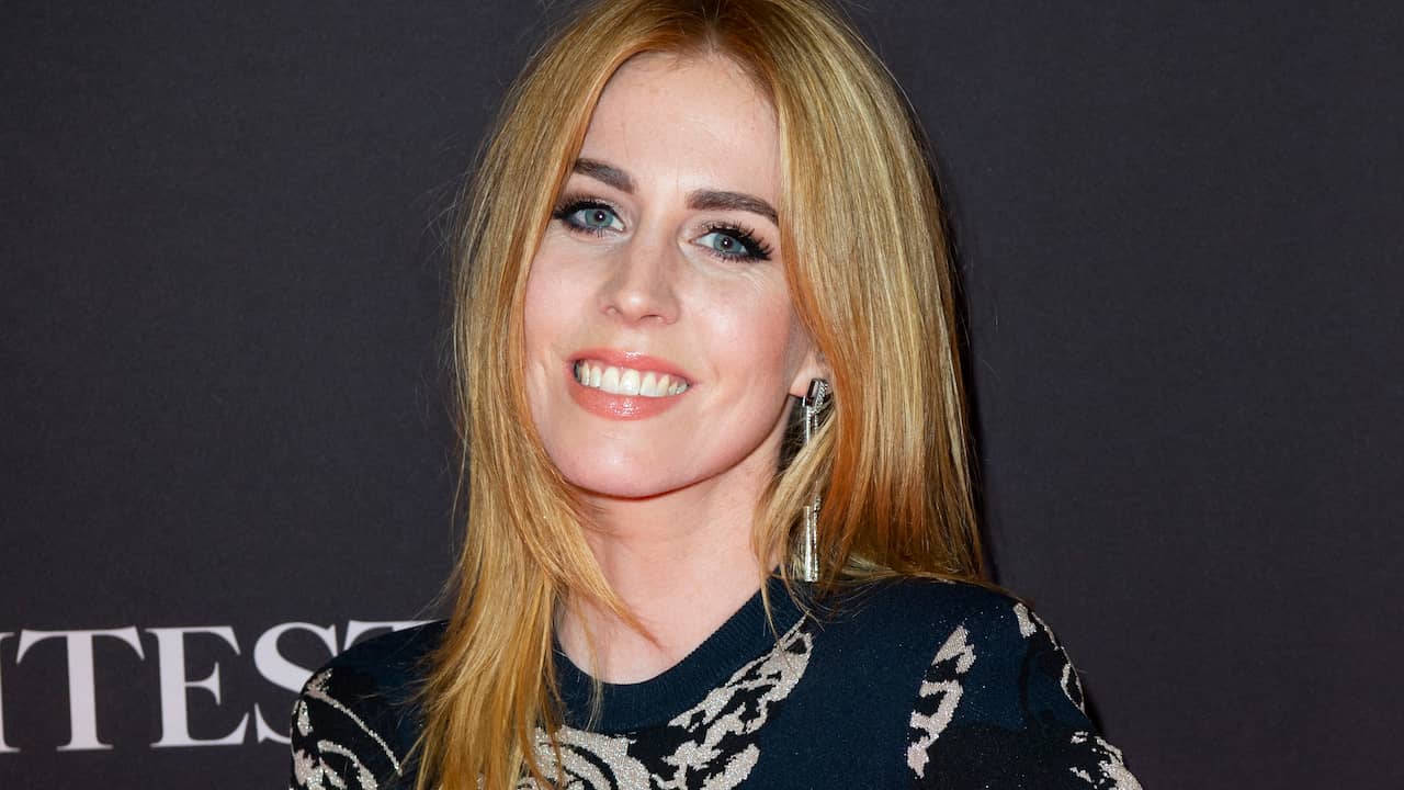 Zangeres Elske DeWall bevallen van dochtertje Neva Victoria ...