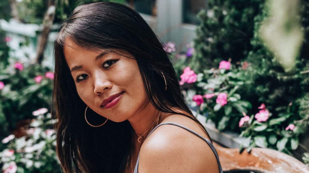 'TikTok-auteur' Ana Huang: 'Door de mannen in mijn boeken leg ik de lat ...
