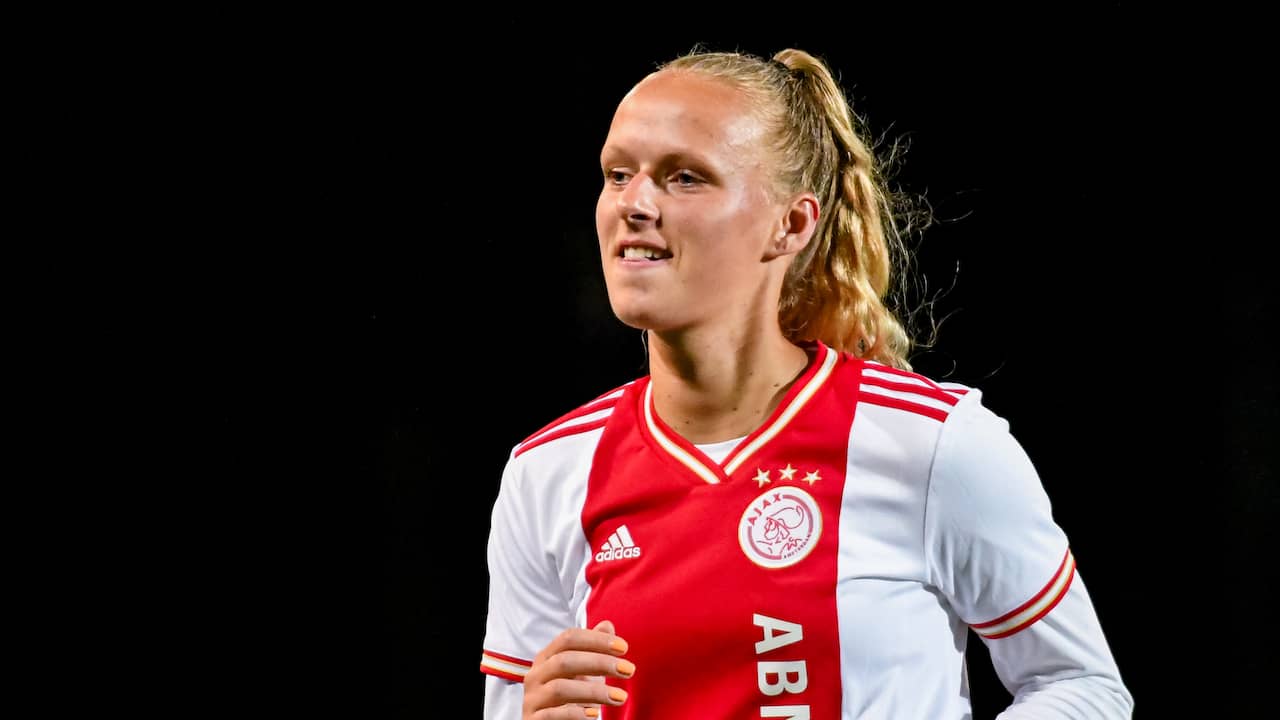 Ajax Vrouwen blijft dankzij nieuwe zege in spoor van koploper FC Twente | Voetbal | NU.nl
