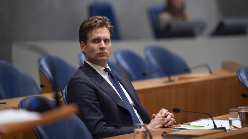 Karremans overwoog andere landen vooraf in te lichten over Nexperia ...