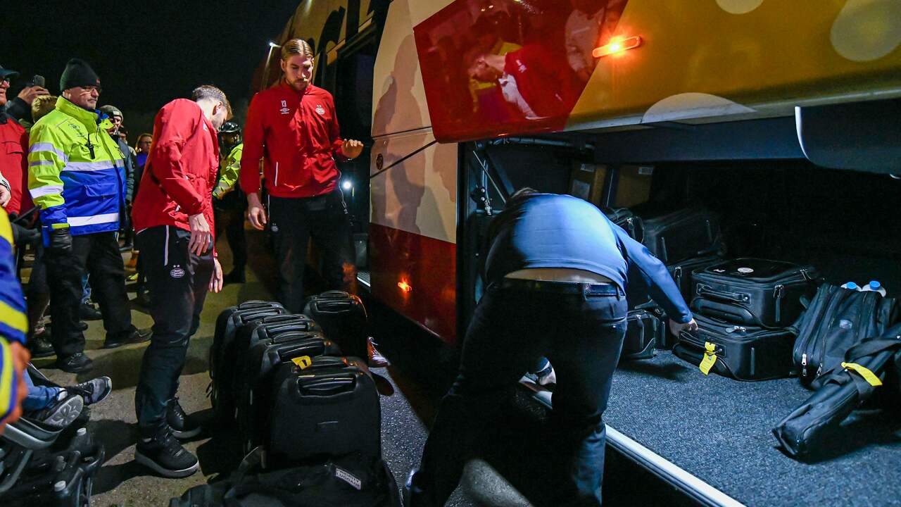 PSV begint met Mitroglou aan bekerduel met GVVV, Bergwijn krijgt rust ...