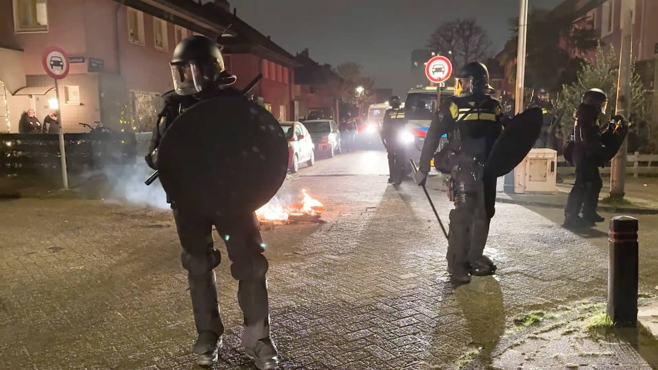 Tien aanhoudingen voor onrust Floradorp, persoon nog vast voor ...
