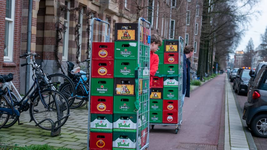 Bezorgdiensten kunnen boete krijgen als ze alcohol aan minderjarigen ...