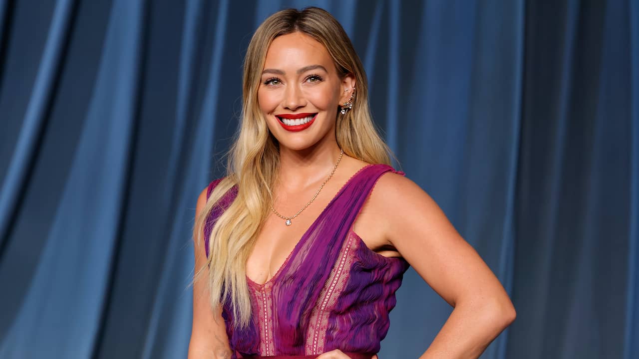 Zangeres Hilary Duff kondigt eerste single in tien jaar aan | Muziek ...