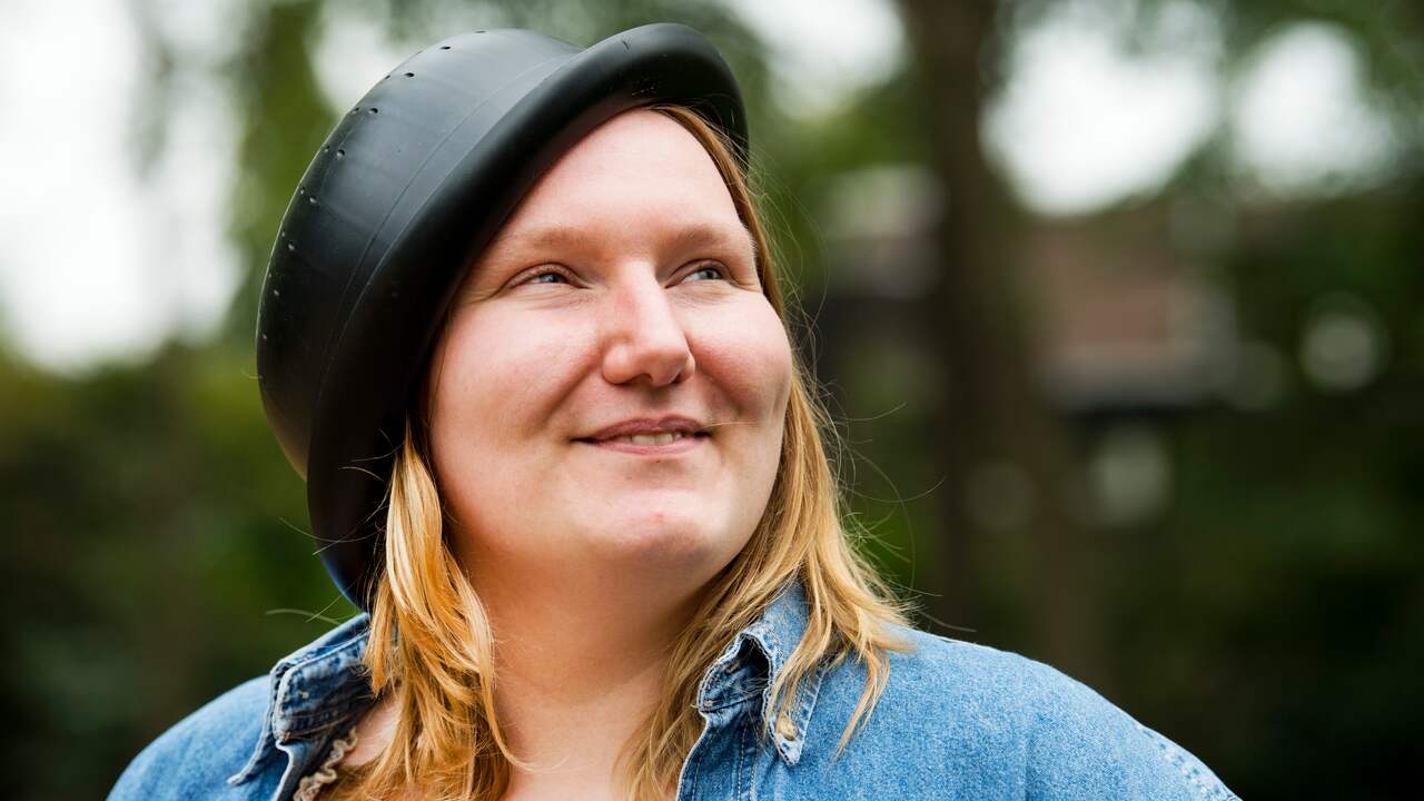Raad van State verbiedt vergiet op hoofd voor foto identiteitsbewijs ...
