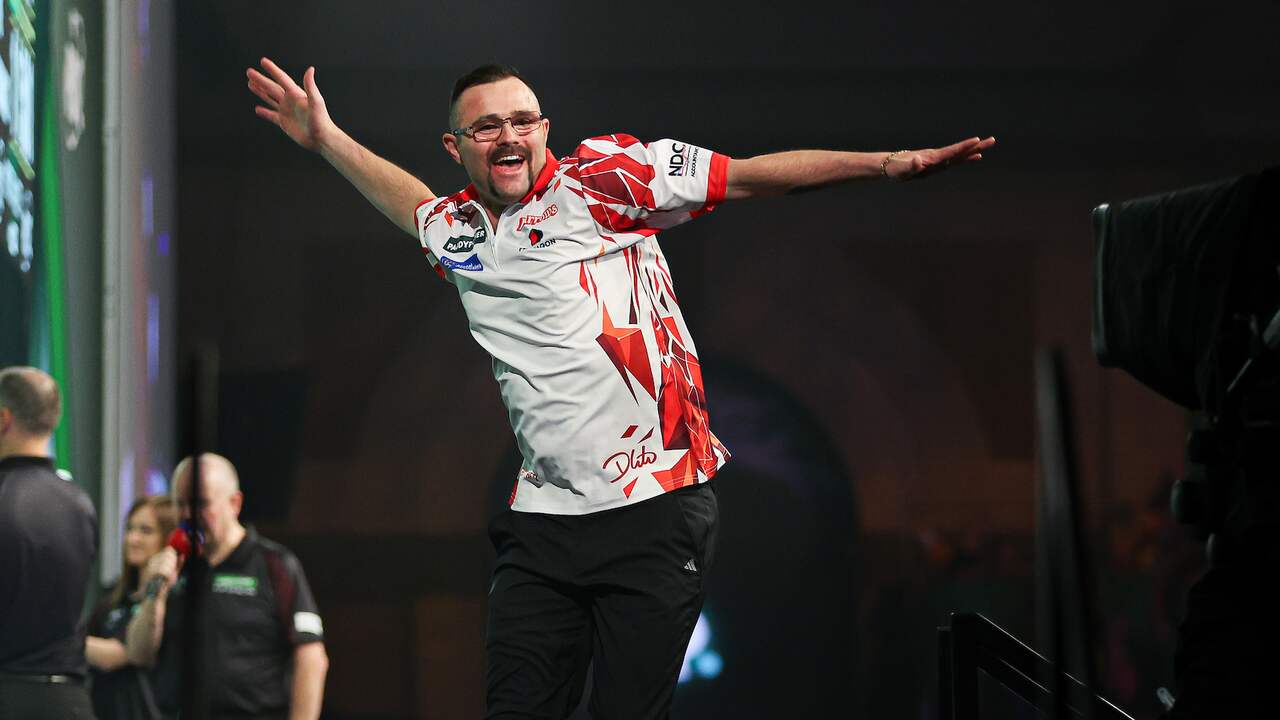 Uitzinnige Heta volgt voorbeeld Kist en gooit tweede negendarter op dit ...