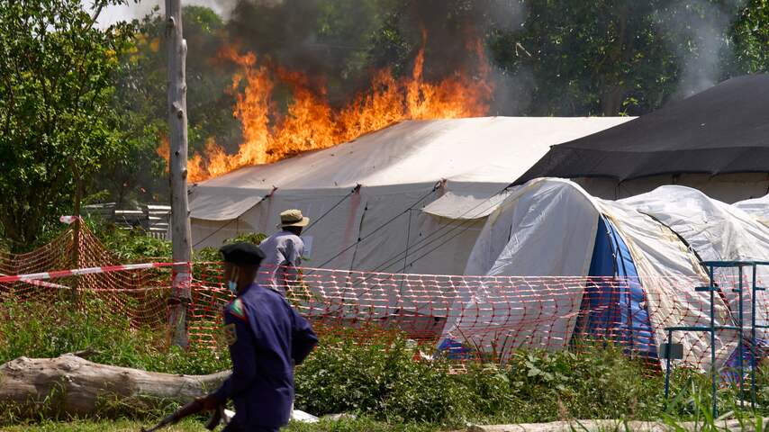 Boze demonstranten stichten brand in ebolakliniek in oosten van Congo ...