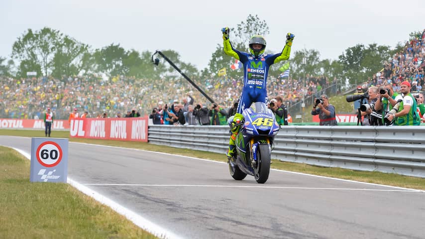 100 jaar TT Assen: van lokaal rondje naar 'kathedraal van motorsport ...