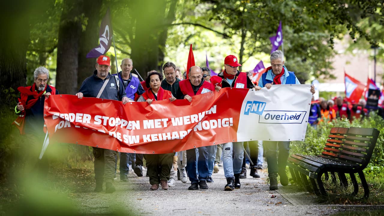 Kabinet, werkgevers en vakbonden akkoord over nieuwe regeling vroegpensioen | Economie | NU.nl