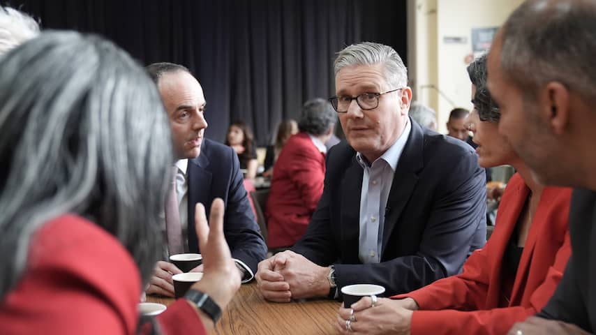 81 partijgenoten willen dat premier Starmer vertrekt, kabinetsleden ...