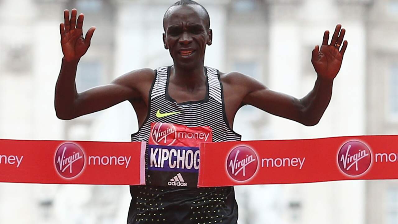 Kipchoge loopt net boven wereldrecord in marathon van Londen | Sport ...