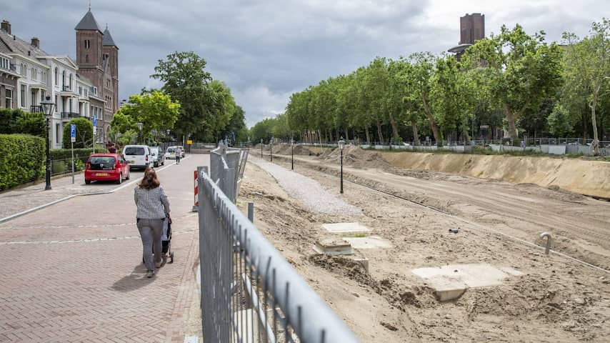 Pad voor wandelaars langs Utrechtse singel bij Moreelsepark bijna klaar ...