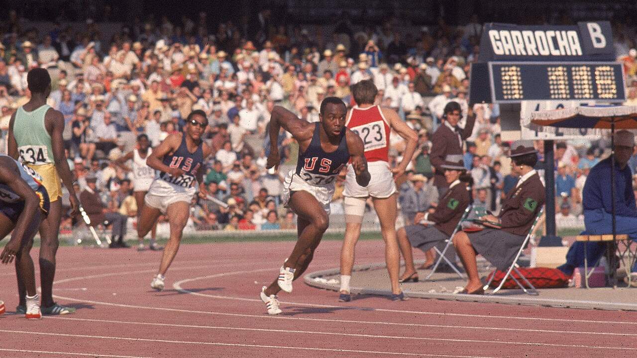 Eerste man die 100 meter onder de tien seconden liep overleden | Sport ...