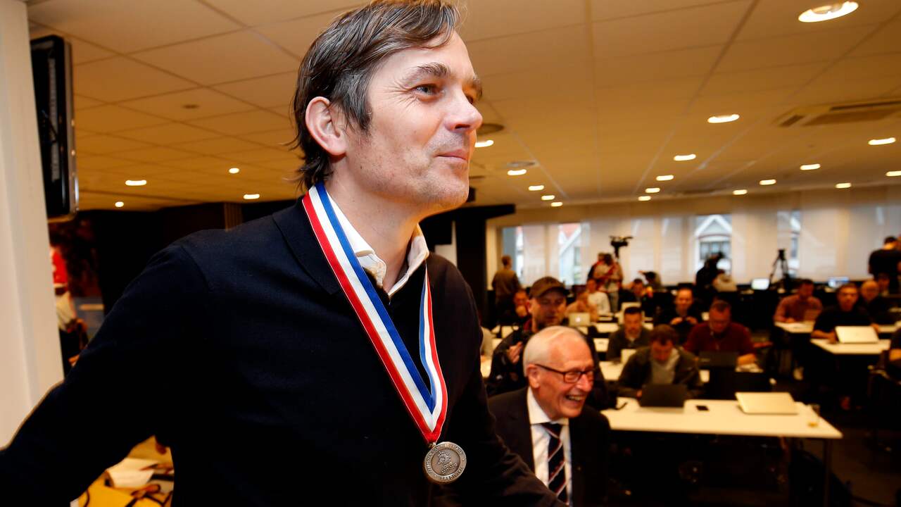 Cocu bij drie genomineerden voor Rinus Michels Award | Voetbal | NU.nl